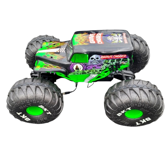 Monster Jam | Toys | Monster Jam Mega Grave Digger 6 Scale Allterrain ...